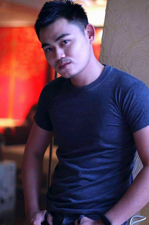 Palm – 168cm / 58kg – Men”s Massage, Bangkok, Thailand.