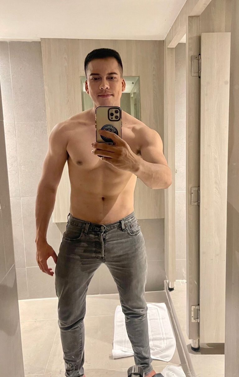 Men”s Massage, Bangkok, Thailand.